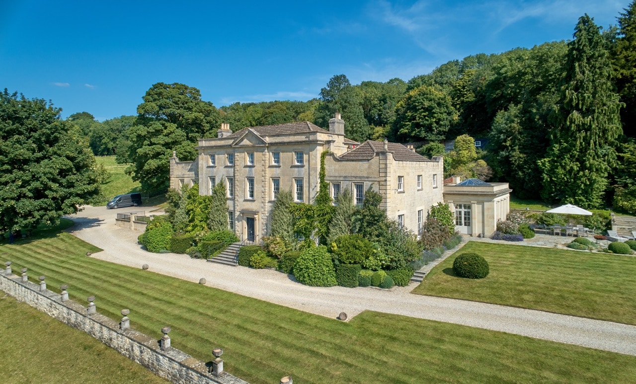 Luxury Cotswolds Holiday Rentals | David Pearson Travel
